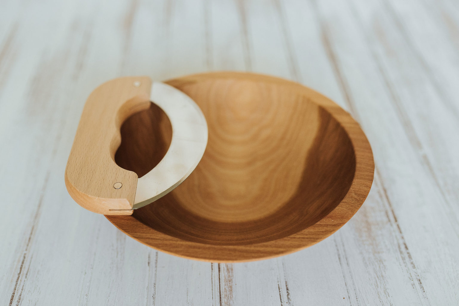 Chopping Bowls with Mezzaluna Knives | Holland Bowl Mill | Famous ...